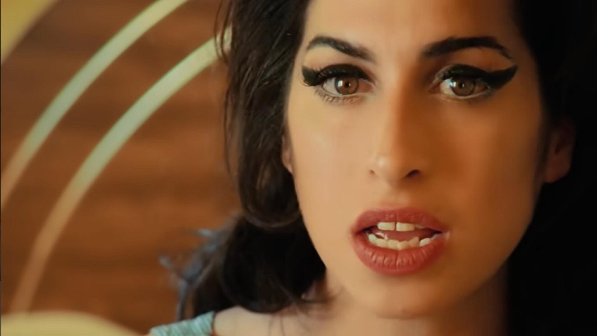 Przyjaciel Amy Winehouse oburzony. Uderza w głośny film. "Okropne ...