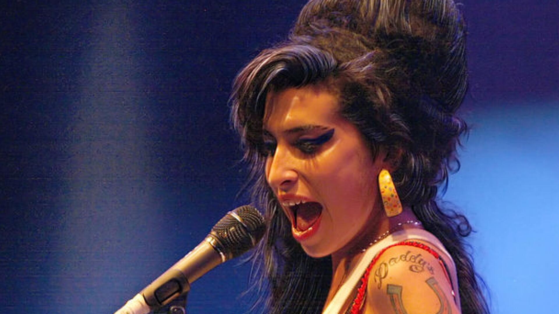 Quiz. Znasz twórczość Amy Winehouse? Fan zdobędzie 12/12! - Złote przeboje
